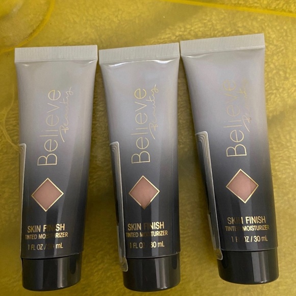 Makeup | 3 New 1 Fl Ounce Tubes Skin Finish Tinted Moisturizer Almond ...